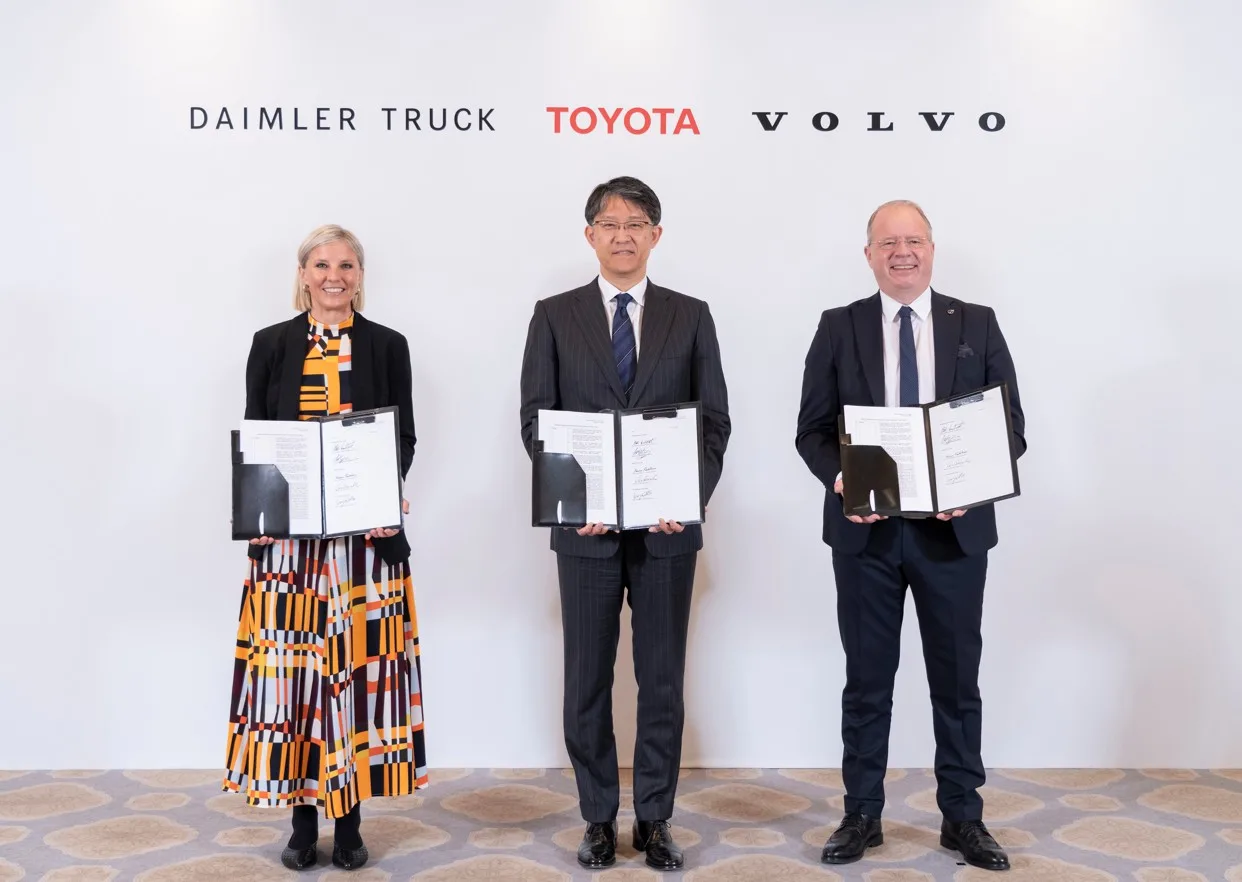 Toyota, Daimler Truck and Volvo Group Expand cellcentric to Accelerate ...